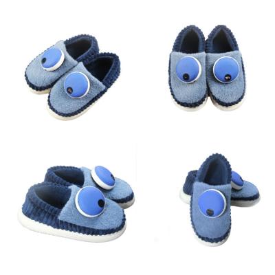 China Graphene Coated Rechargeable Electric Heated Shoes With Power Bank for sale