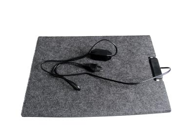 China Ultimate Comfort With USB Electric Foot Warmer Low High Heating 1.5m Power Cord for sale