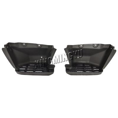China Hino Dutro 300 Series Truck Foot Step - Black Plastic OEM Replacement Part with Standard Size for sale
