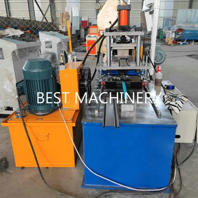 China Galvanized Steel Profile 380v50hz Roller Shutter Slat Machine Chain Driven for sale