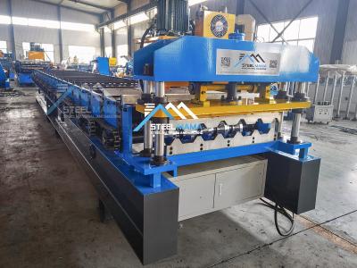 China Compact Roof Sheet Roll Forming Machine With 8-15m/min Forming Speed And Hydraulic Cutting for sale