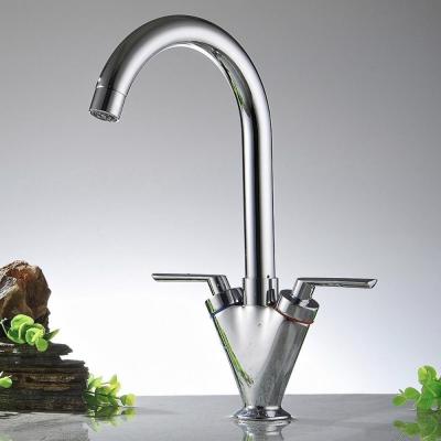China Oersitor Kitchen Faucet Brass Double Handle Kitchen Sink Tap Hot and Cold Water Faucet 360 Rotation Deck Mounted Mixer Taps (R17 chrome) for sale