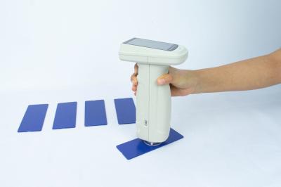 China DS-700d Portable Spectrophotometer Colorimeter for Plastic Painting Coating Textile Industry for sale