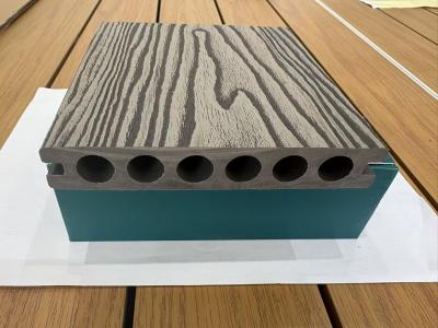 China 140*24mm High Rigid Traditional Composite WPC Decking Weatherproof for sale