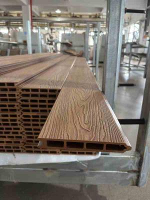 China Bulk 150x20mm WPC Fence Board Strict Color Consistency Direct Manufacturer for sale