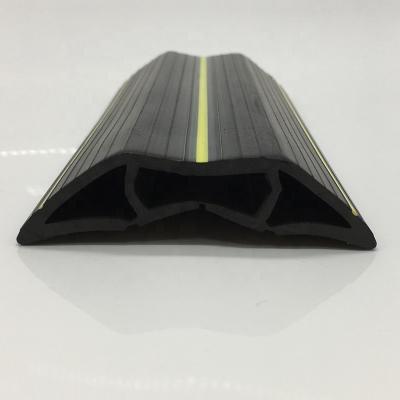 China Custom Length Universal Rubber Sill Threshold for Garage Doors Water Barrier Strip for sale