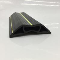 China Custom Length Universal Rubber Sill Threshold for Garage Doors Water Barrier Strip for sale