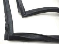 China Extruded EPDM Boat/Car Weatherstrip Windshield Rubber Rear Gasket Seal/Groove for Tensile Resistance for sale