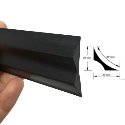 China 30mmx3.2mm PVC Vinyl Capping Strips and Cove Former for Professional Flooring Solutions for sale