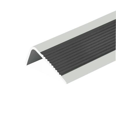 China Red Flexible PVC Edging Stair Nosing with Weather-Resistant Coating for sale