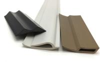China 20x20mm PVC Cove Former for Concrete Floor Customize Length and Easy to Install for sale