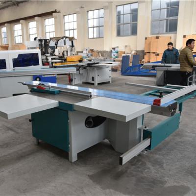 China Qingdao Precision Auto Wood cutting Sliding Table Panel Saw Machine For Woodworking for sale