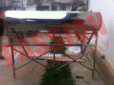 China 304 Mirror Non Pressurized Solar Water Heater Vacuum Tube With 200Liter Tank for sale
