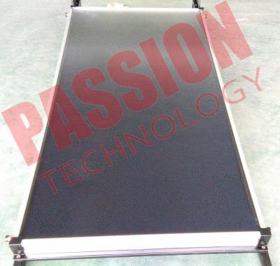 China Wove Toughened Glass Flat Plate Solar Collector Silver Attractive Design for sale