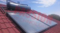 China 300 L High Efficient Sun Solar Water Heater With Two Collector Galvanized Steel Bracket for sale