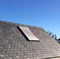 China Washing / Sun Energy Solar Geysers , Flat Plate Solar Water Heater For Bathroom Heating for sale