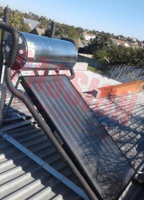China Pressure Blue Titanium Flat Plate Solar Geysers Flat Panel Solar Collector Home Heating for sale