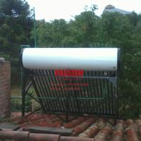 China 200L Enamal White Outer Tank Solar Water Heater 150L 304 Stainless Steel Solar Collector Vacuum Tube Solar Geyser for sale