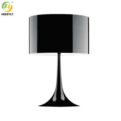 China 60 Watt E27 Metal Bedside Table Lamp Modern Simple for sale