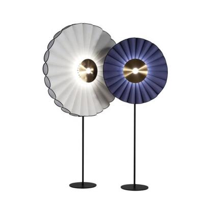 China Post Modernity Corner Creative Flower Shaped Floor Stand Lamps For Living Room for sale