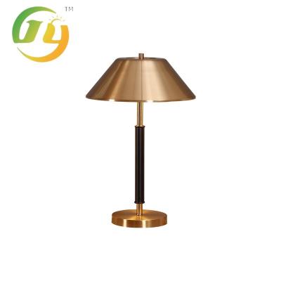 China Nordic Creative Golden Light Luxury Simple Study Bedroom Table Lamp for sale