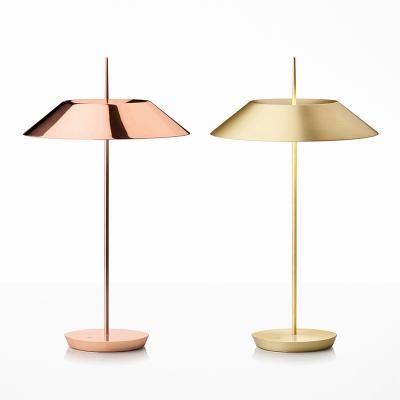 China Multi-Functional LED Table Lamp with Modern Metal Lampshade for Restaurants and Hotels for sale