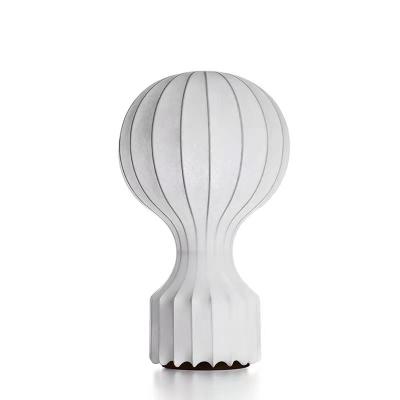 China Modern Design Style LED Desk Light for Living Room and Bedroom Decoration Nordic Design for sale