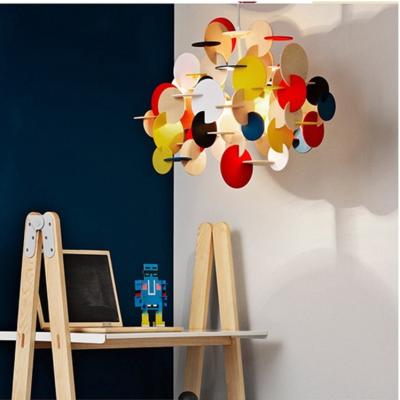 China Children's Room Chandelier Restaurant Wood Art Pendant Lamps Bedroom Colorful Chandelier for sale