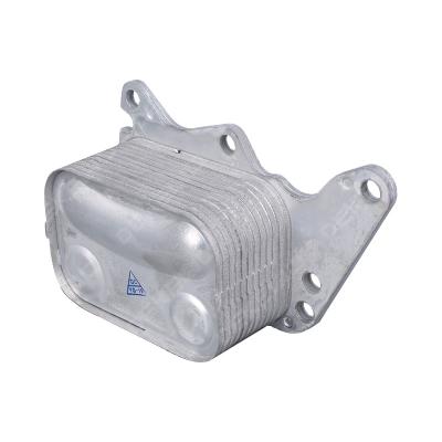 China Auto Spare Car Parts OEM11427552687 Engine Oil Cooler for BMW MINI R56 R57 R58 R59 R60 R61 for sale