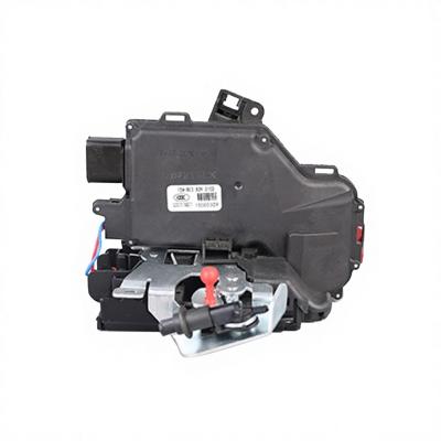 China 8E0839015D 8E0839015A DEKEWO Car Parts Door Lock for AUDI 2000-2005 A4B6 8E2 8E5 for sale