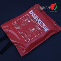 China Fiberglass Fire Blanket Soft Bag/Hard Box Protective Shield For People Emergency Fire Blanket for sale