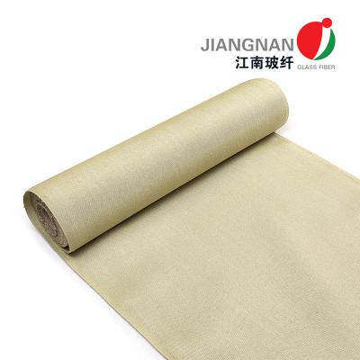 China 800 ℃ Vermiculite Coated Fiberglass Fabric Cloth 2025 For Welding Protection for sale