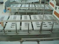 China ABS Head 2 Crank Clinical Best Bed Medical Hospital Beds I.VPole (ALS-M234) for sale