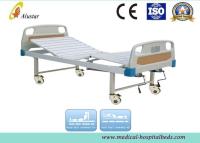 China 2 Function Manual Medical Hospital Beds Without Guardrail ALS-M209 for sale