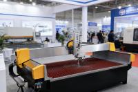 China Industrial Five Axis CNC Waterjet Cutting Machine Energy Saving For Mass Production for sale