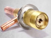 China New Condition Automatic Expansion Valve with Hot Gas Bypass for R404A Refrigeration in Brass/Copper Material for sale