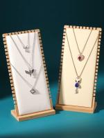 China Wood Color Jewelry Stand Display 90*90*210mm Necklace Tray Display for sale
