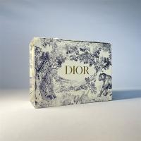 China OEM Luxury Cosmetic Packaging Boxes Pantone Color CMYK Gift Box With Ribbon Handle for sale