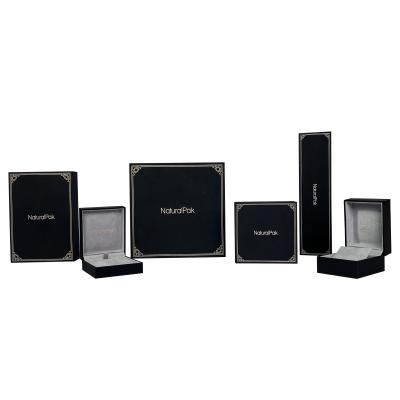 China SGS ROHS Two Shades Gray Bracelet Presentation Box Soft Paper Watch Gift Pack for sale