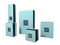 China Printed Luxury Branded Wedding Bridesmaid Boxes Card Paper Boxes For Girls for sale