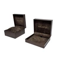China Unique Wooden Texture Custom Jewelry Box Packaging Empty Necklace Box With Window for sale