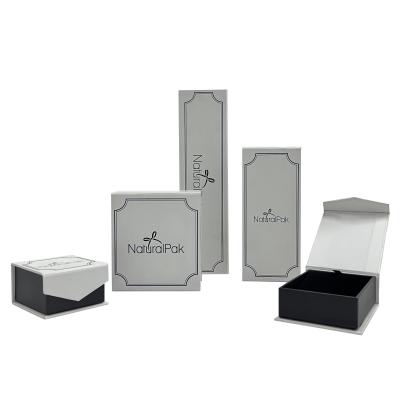 China Contrast Color Wrapover Paper Cardboard Box Magnet Closure Wallet Packaging Boxes for sale