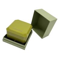 China Green Spray Painted Ring Luxury Jewelry Case With Octagon Shape for sale