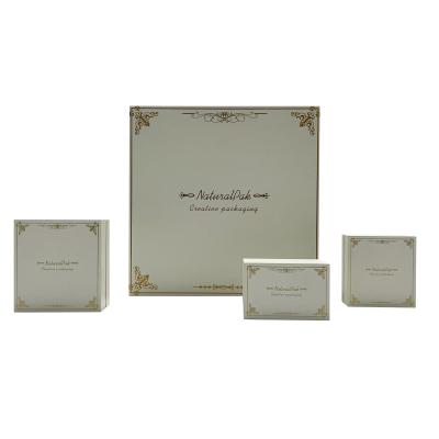 China Rose Gold Pattern Jewelry Packaging Box Wrapped By White Special Paper for sale