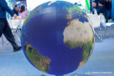 China P2.0mm LED Spherical Screen Series 360 Degree Full View Display Sizes Customized for sale
