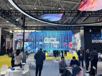 China Outdoor Transparent LED Display with 10,000 Nits Brightness, IP65 Protection, and Lightweight Design P25mm P31.25mm for sale
