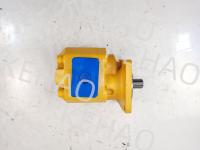 China JHP2063L 6T Bulldozer Pump Cast Iron Aluminum Alloy Material Hydraulic Gear Pumps  Yellow Color Rate of Flow 200 for CAT for sale