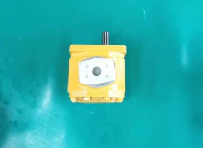 China 704-12-38100 Komatsu Hydraulic Gear Pump KAR80 D50A D50P D50PL D53S  14KGS for sale