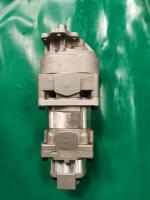 China 705-55-43040 SAL160+100+32 H Komatsu Gear Pump Torque Converter Parts WA600 WD600 for sale