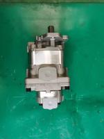 China 705-52-31130 Komatsu Gear Pump (3)80+14 WA500 Silver Color for sale